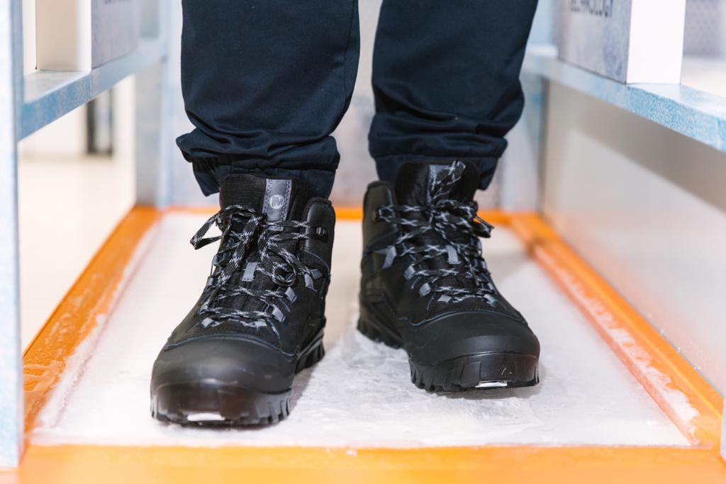「如履薄冰」真體驗 試穿Merrell Arctic Grip ICE +冰雪戶外鞋