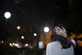 【PTBF出租男友】年輕女生買人陪 拖手獻初吻卻不談真感情