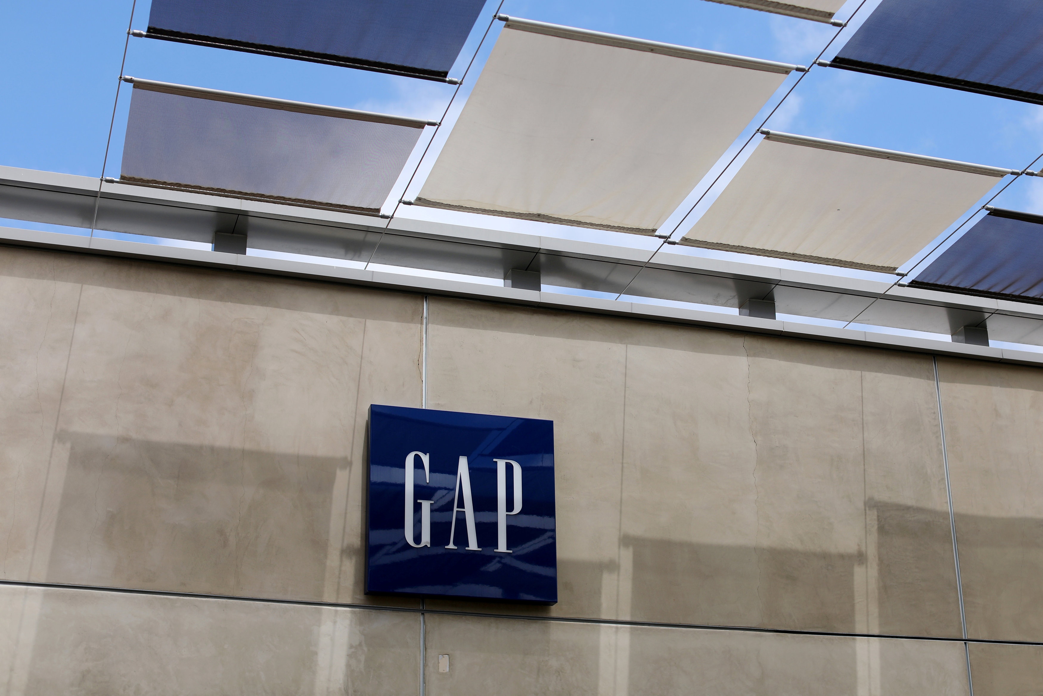 Gap第3季業績勝預期 股價盤後升近8%