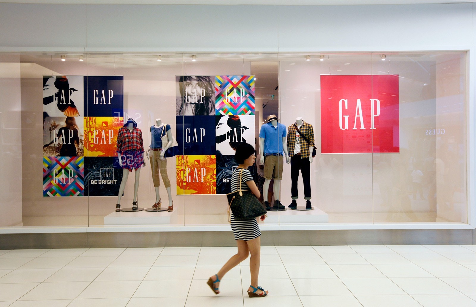 GAP計劃關350分店 主力集中Outlet及網上店 料明年可恢復盈利