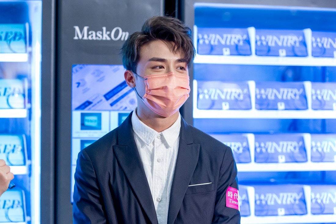 不滿偶像新歌播得少私訊DJ威脅 Anson Kong :唔可以太過份