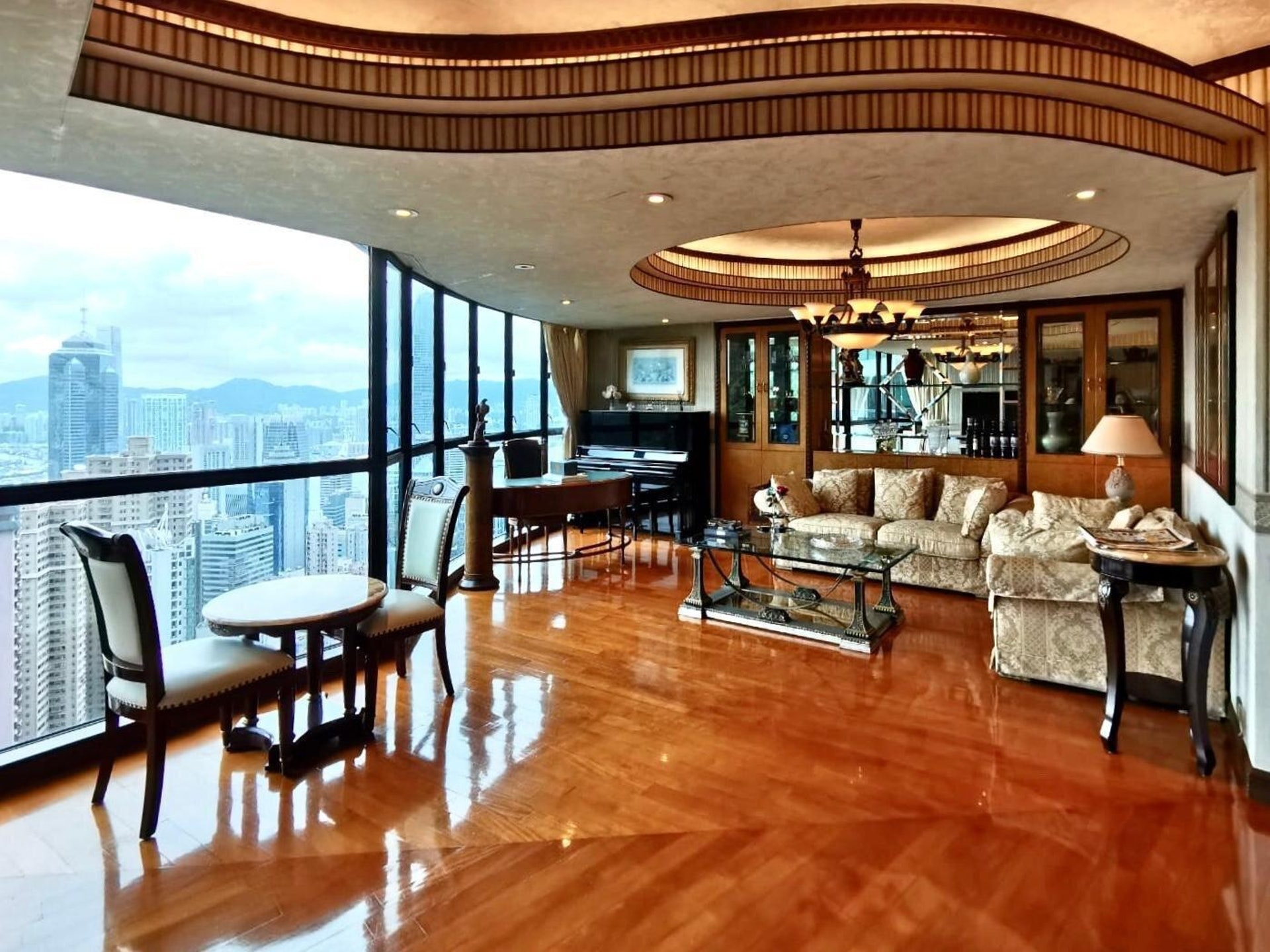 [趁機掟貨]新地突拆售32年樓齡帝景園 | LIHKG 討論區