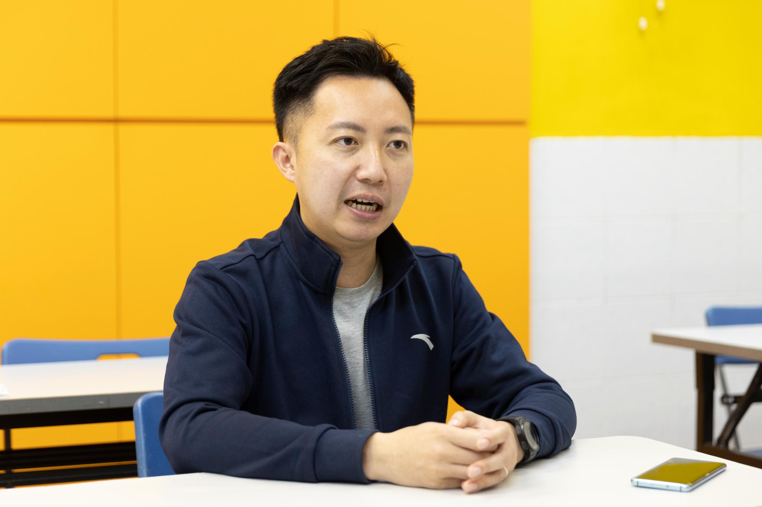 專訪｜坐擁深藍粉絲 李梓敬：倘當選減評本地時政、思考修補撕裂