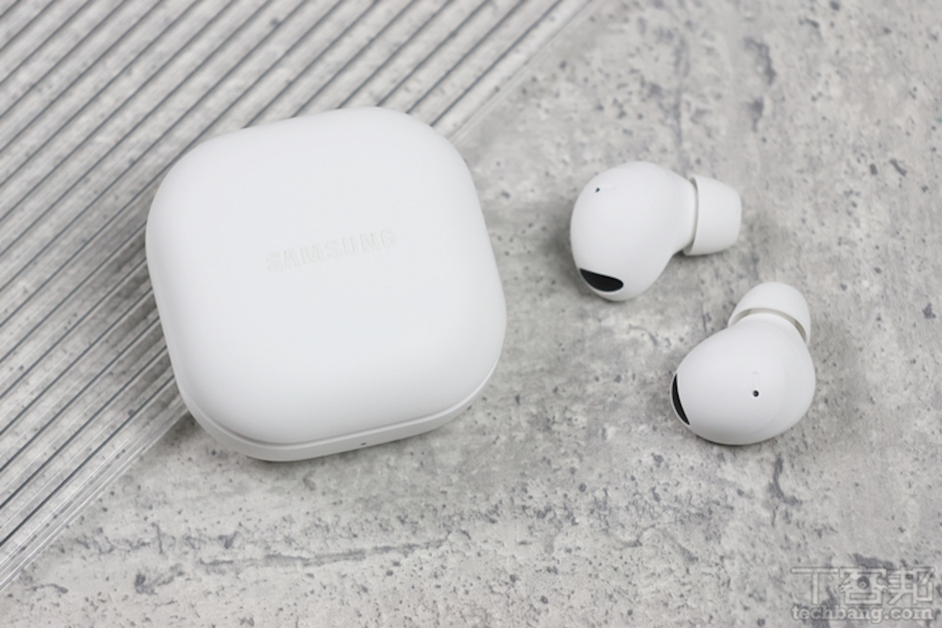 Samsung Galaxy Buds 2 Pro 評測|音質表現、降噪效果令人讚嘆 Samsung Galaxy Buds 2 Pro 評測|音質表現、降噪效果令人讚嘆