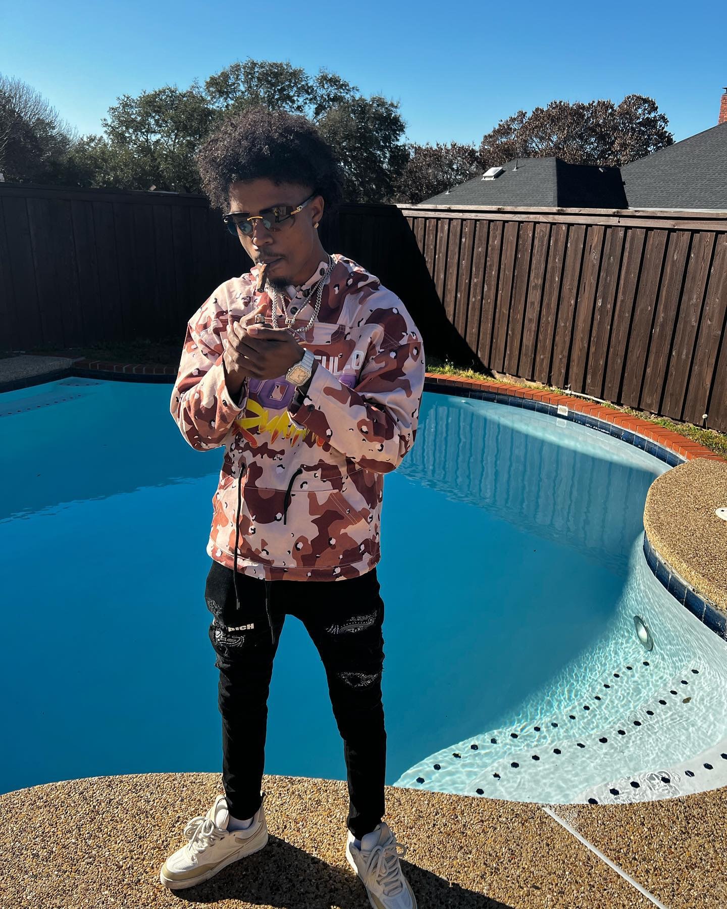 美饒舌歌手BTB Savage高調曬「擊斃劫匪照」 1小時後遭亂槍射死 - 香港高登討論區