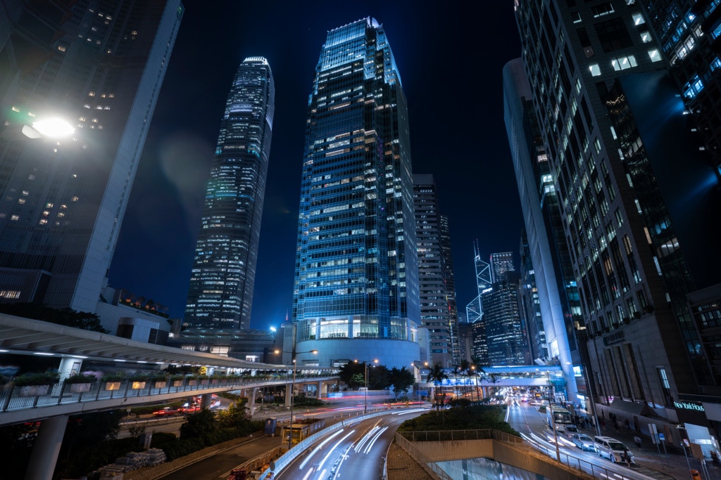 香港再掀外商「染藍」熱潮 分析：助推國際化 - PressMega