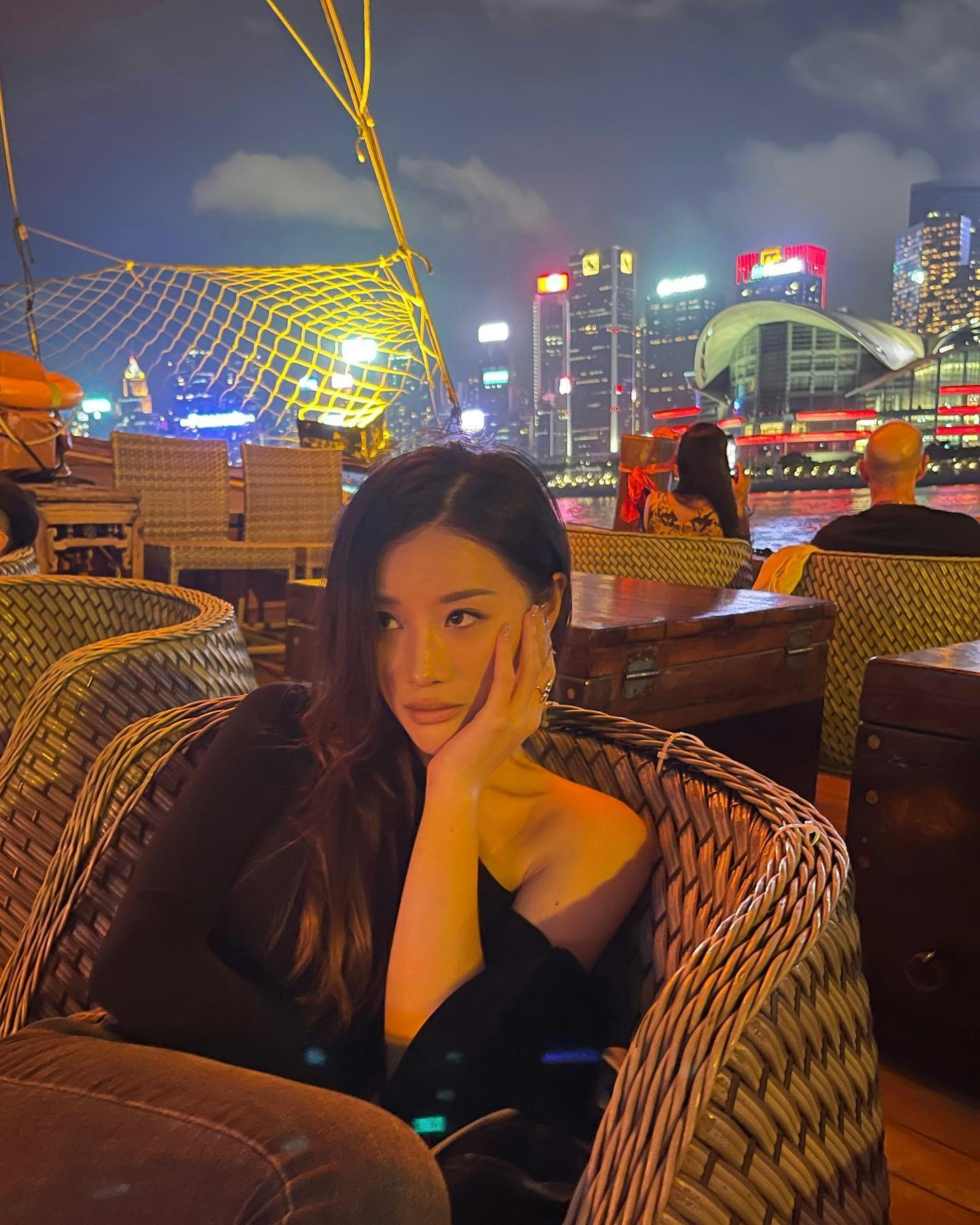 郭珮文23歲生日曬香肩 索爆混血好友遭起底身材不輸Juliana | LIHKG 討論區