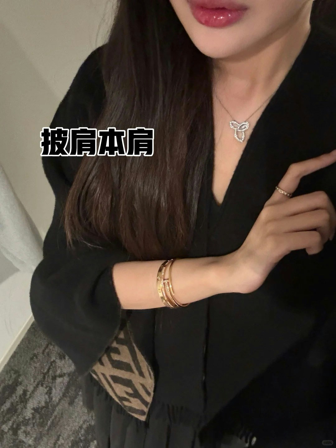 內地女東京Fendi購物嬲爆經理店員4人同下跪認錯店長登門道歉 內地女東京Fendi購物嬲爆經理店員4人同下跪認錯店長登門道歉
