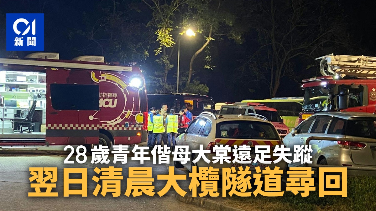 Morgpie mostrando seus peitos lindos e gostosos demais enquanto sim...